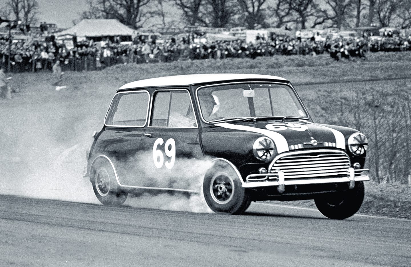 MINI Motorsports – Racing & MINI Driving School | MINI USA